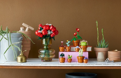 LEGO® roses are now in bloom – just in time for Valentine’s Day — www ...