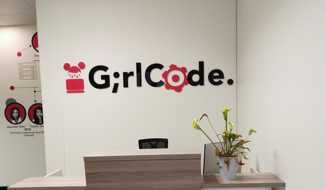 Learn more about Lenovo and GirlCode's learnership programme and how ...